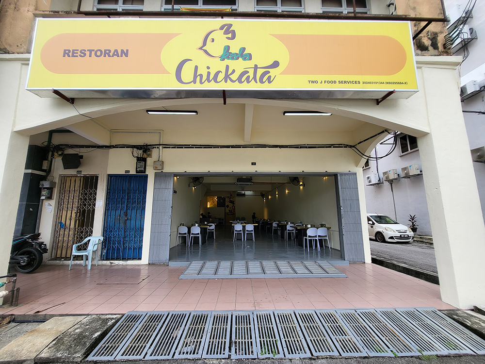 Home - Restoran Chickata